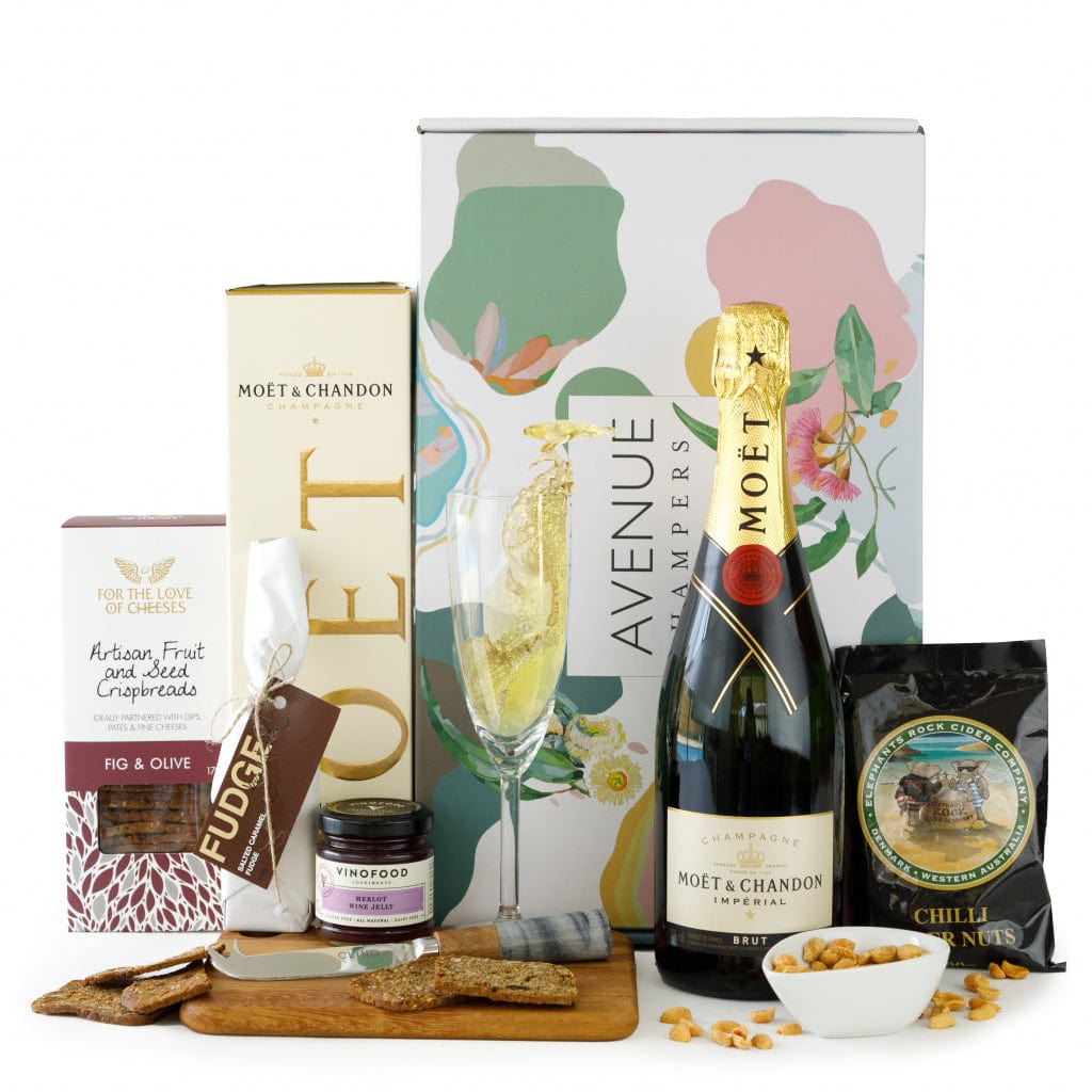 Luxurious Champagne Hampers - Avenue Hampers